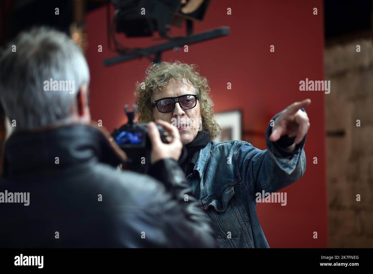 ©REMY GABALDA/MAXPPP - le photographe britannique Mick Rock, connu pour ...