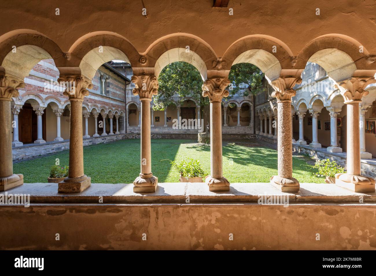 Abbazia di piona immagini e fotografie stock ad alta risoluzione - Alamy