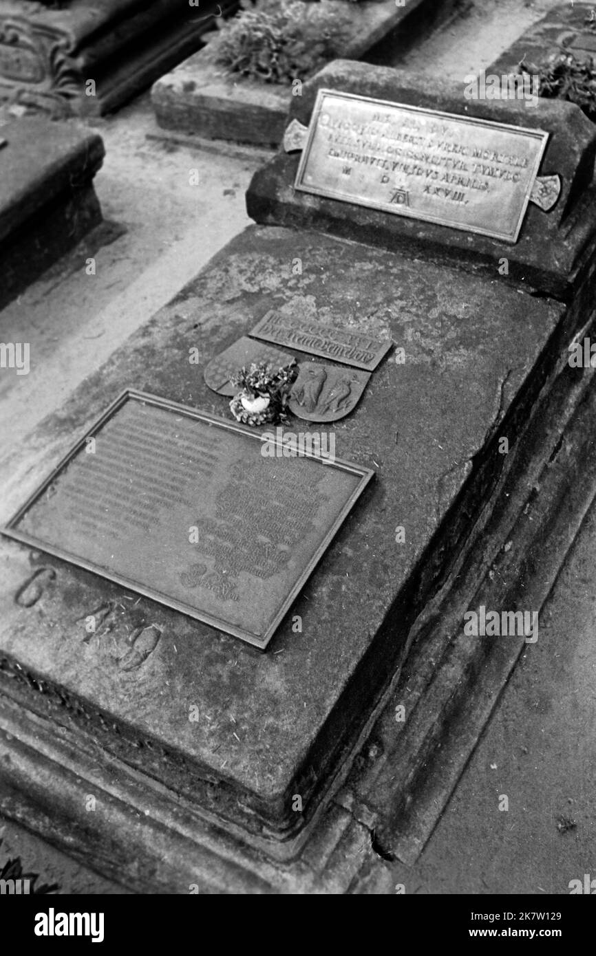 Das Grab Albrecht Dürers auf dem Johannisfriedhof a Nürnberg, um 1957 ...