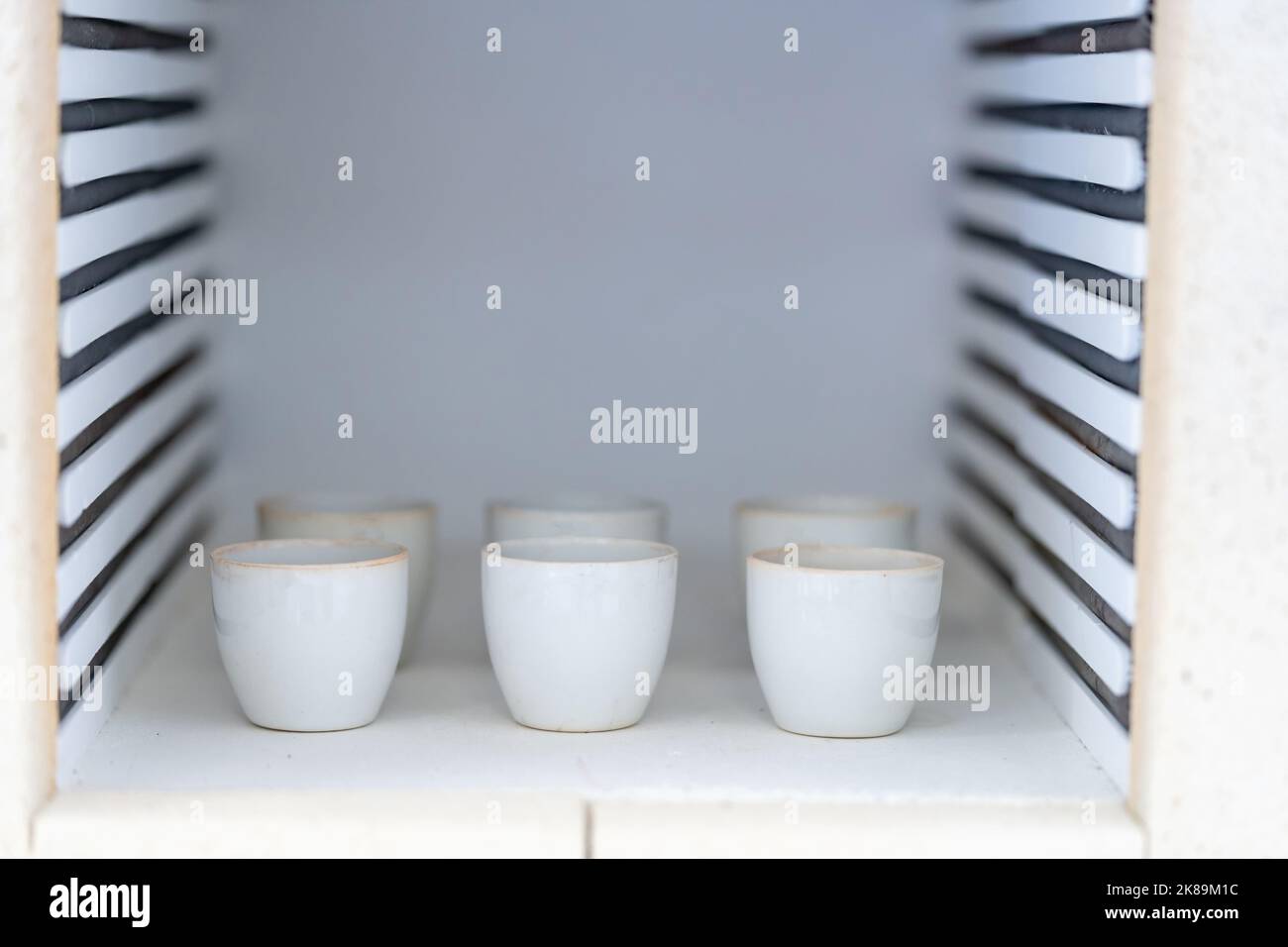 Forno a muffola immagini e fotografie stock ad alta risoluzione - Alamy