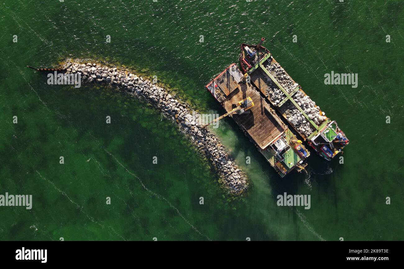 Prerow, Germania. 20th Ott 2022. Il nuovo porto insulare è in ...