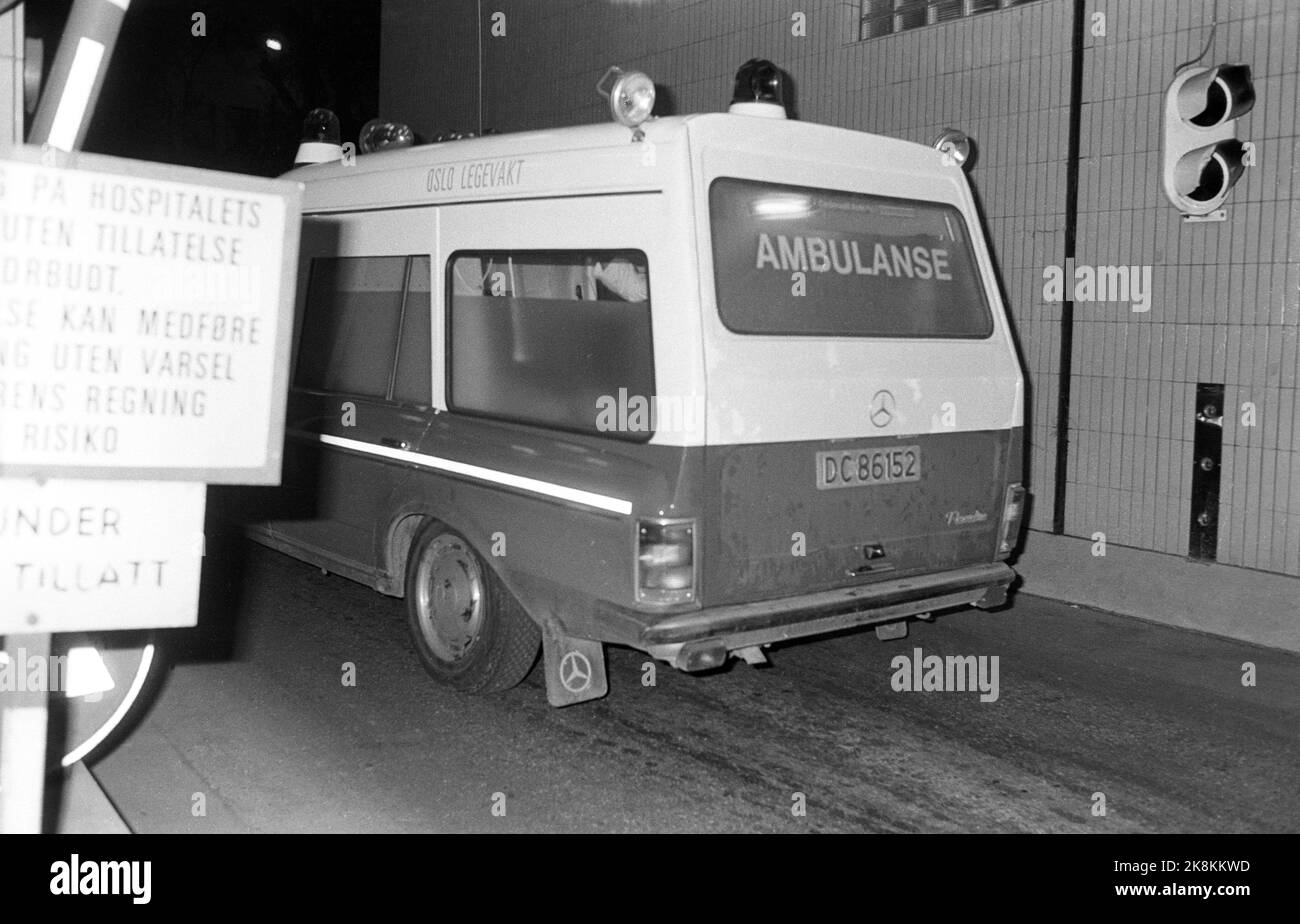 1979 danni da metanolo da kristiansand arriva in ambulanza immagini e ...
