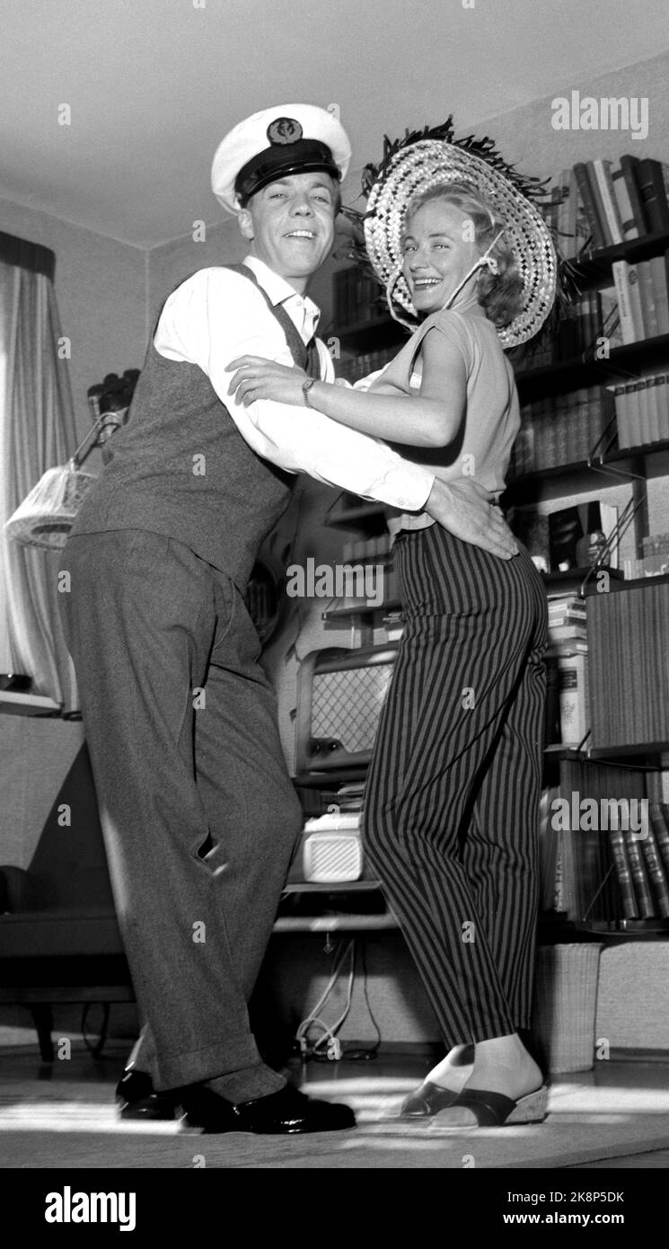 Slemdal 19580426. A casa dell'attore-coppia Lasse Kolstad e Bab ...