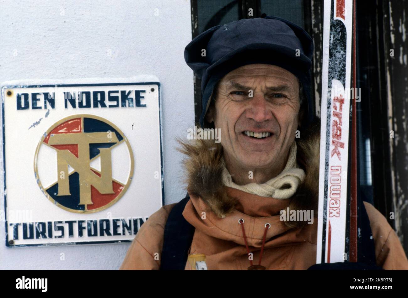 Erik thorberg ntb loghi da solo ritratto divorziato immagini e ...