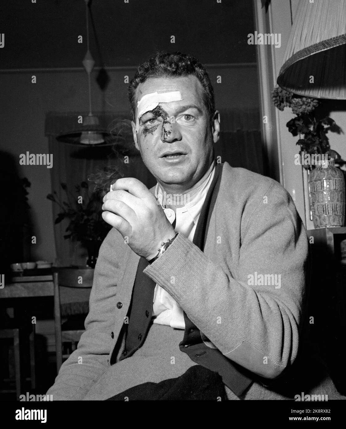 OSLO 19561109 Radioens egen Rolf Kirkvaag ble folkehelt da han sammen ...