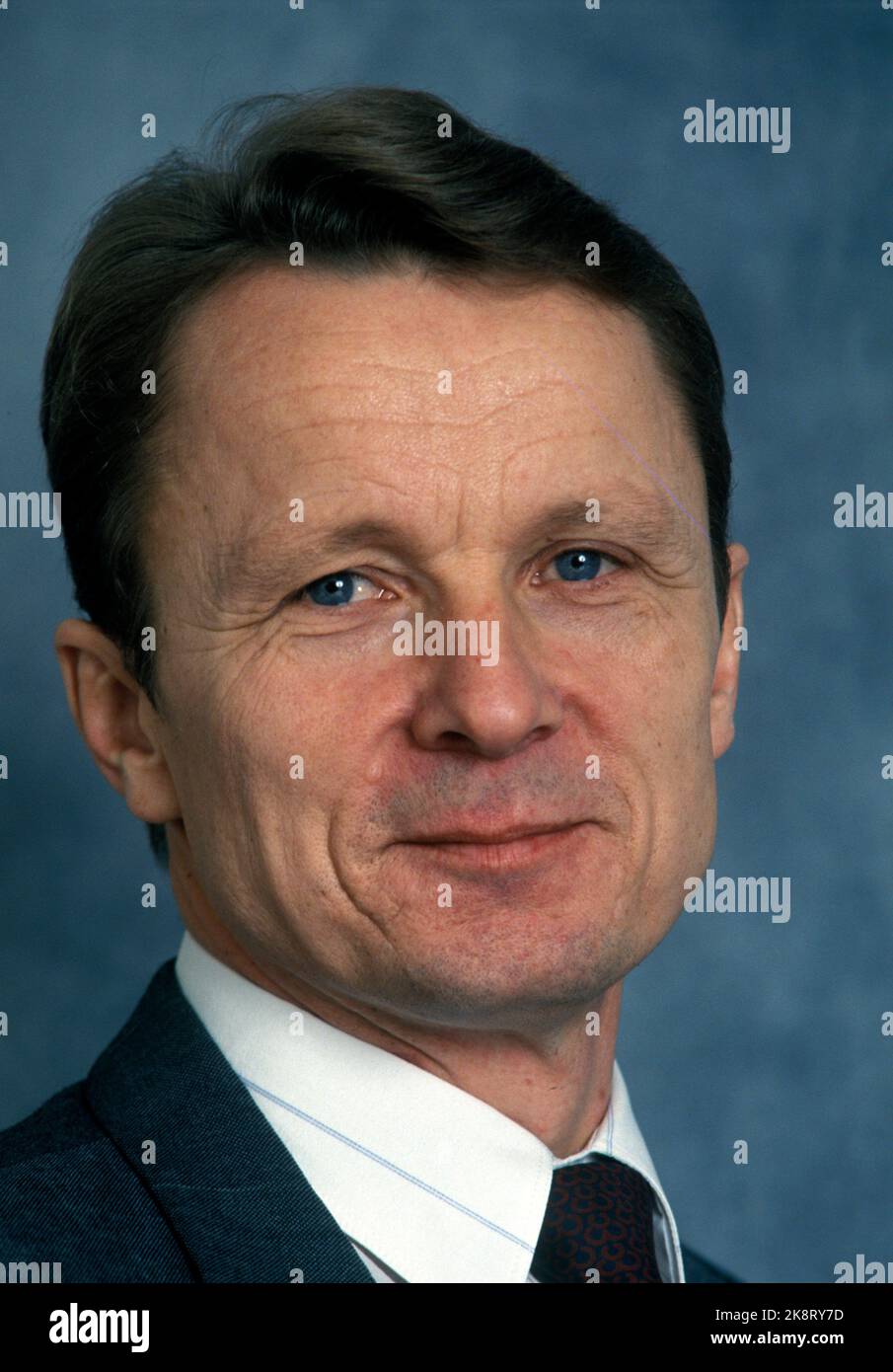 Oslo 19930427 ceo di elkem ole enger intervista situazione foto ...