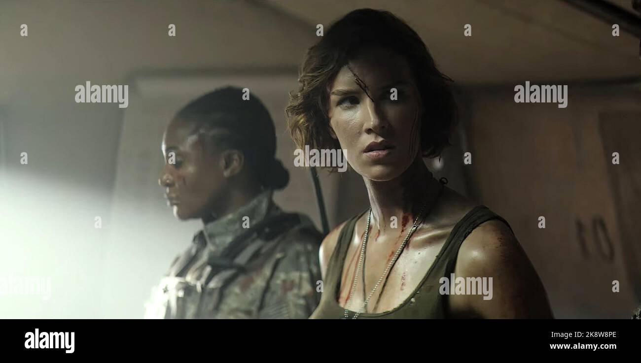 THE LAIR, da sinistra: Kibong Tanji, Charlotte Kirk, 2022. © RLJE Films ...