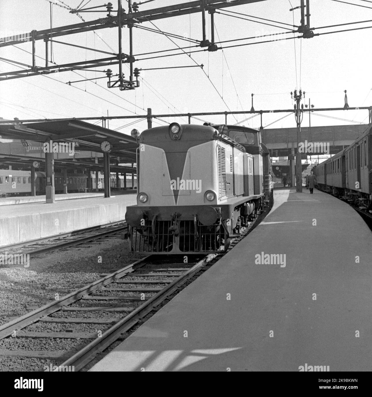 Locomotiva pneumatica Dieselpneumatic Stoccolma Nynäs Ferrovia SNJ T6 ...