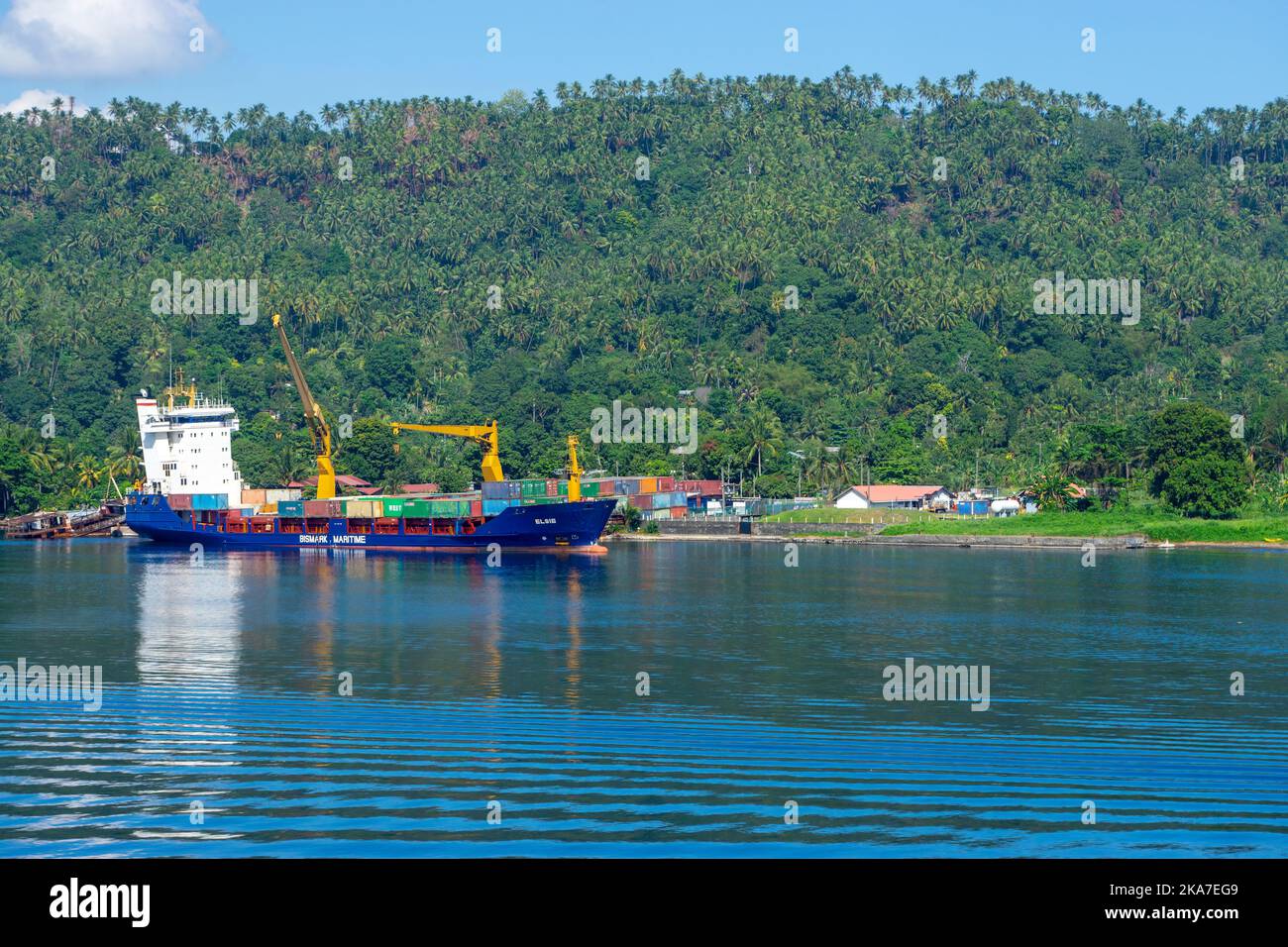 I cargo ancorati a Simpson Harbour, Karavia Bay, Rabaul, Papua Nuova ...