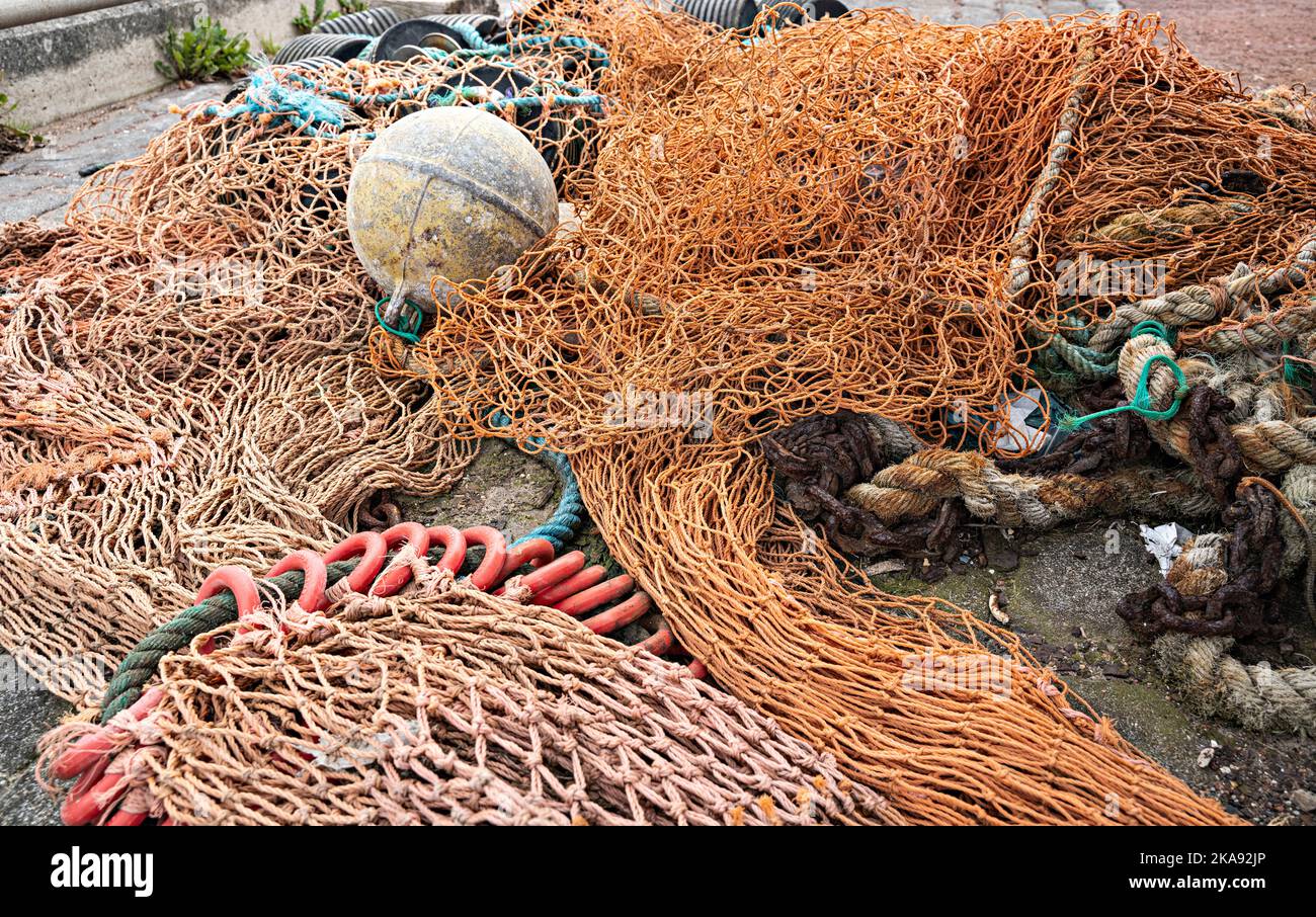 Reti da pesca con galleggianti immagini e fotografie stock ad alta ...