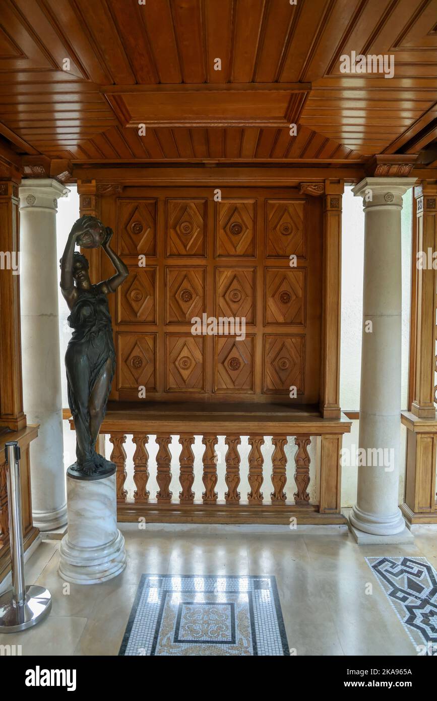 Nicolae ceausescu palace immagini e fotografie stock ad alta ...