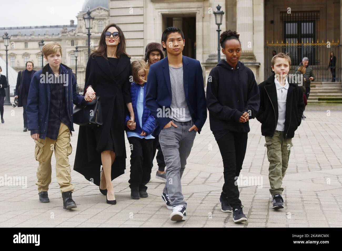 Angelina Jolie con i suoi figli Shiloh Pitt Jolie, Maddox Pitt Jolie ...