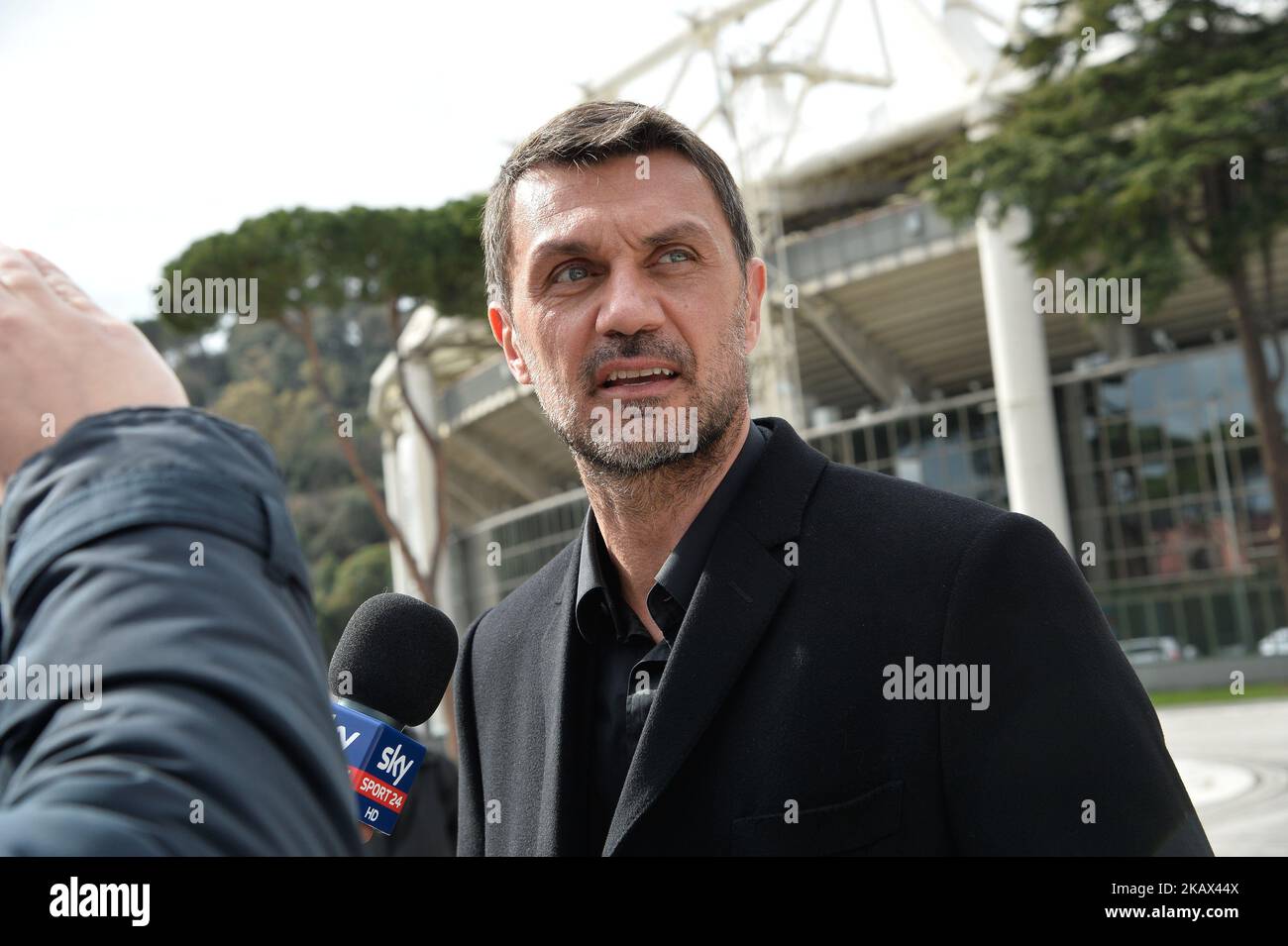 Lex Giocatore Di Ac Milan Paolo Maldini Durante La Cerimonia Walk Of