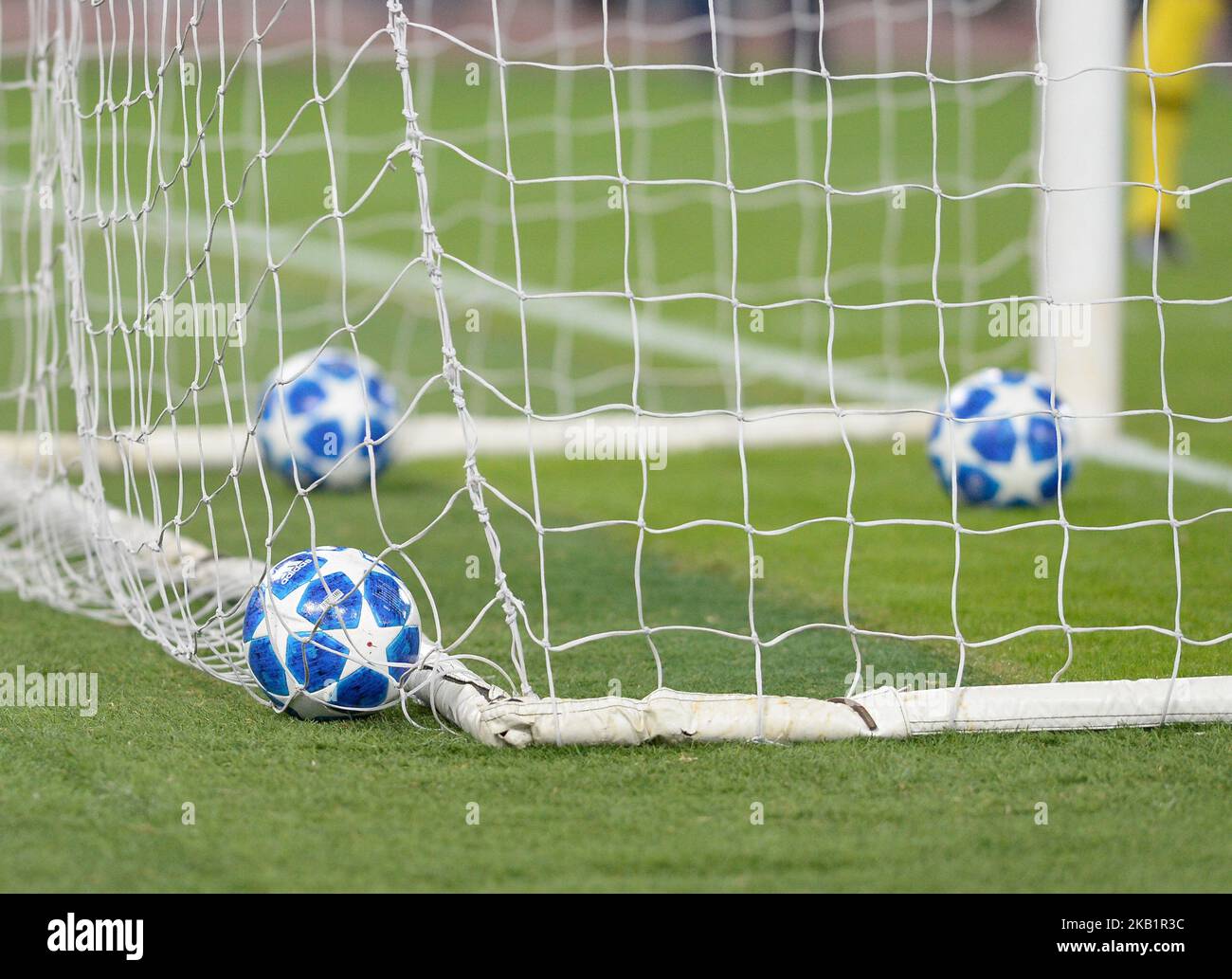 Pallone ufficiale della uefa champions league immagini e fotografie ...