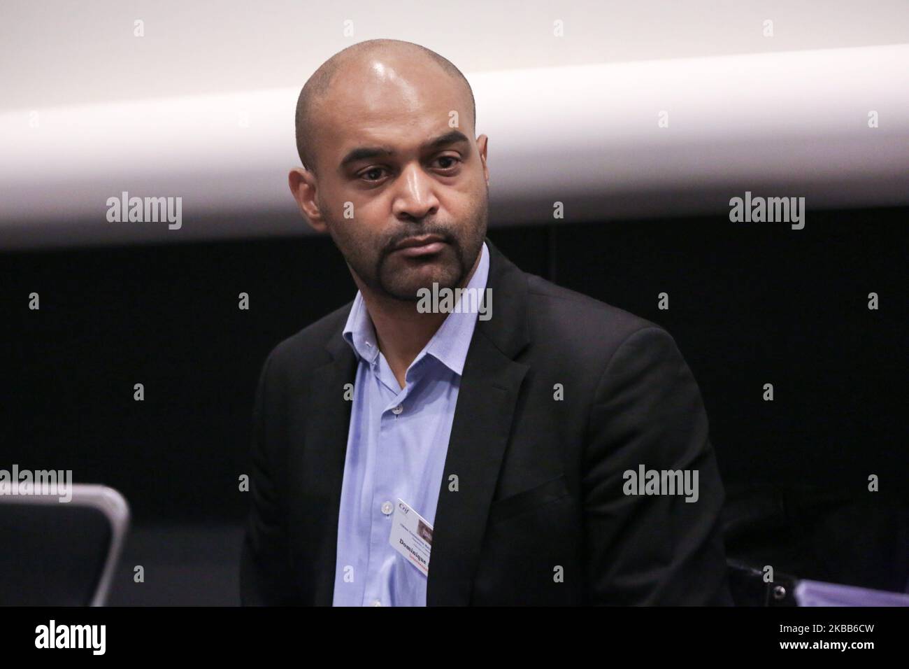 Il giornalista francese Audrey Pulvar (C) partecipa alla convenzione ...