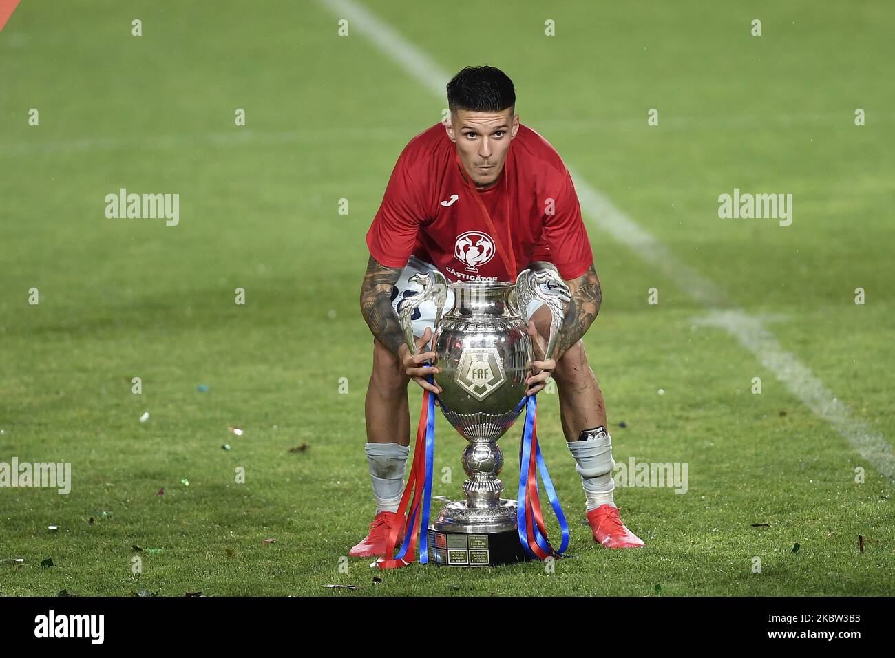 Dennis uomo di fcsb immagini e fotografie stock ad alta risoluzione - Alamy