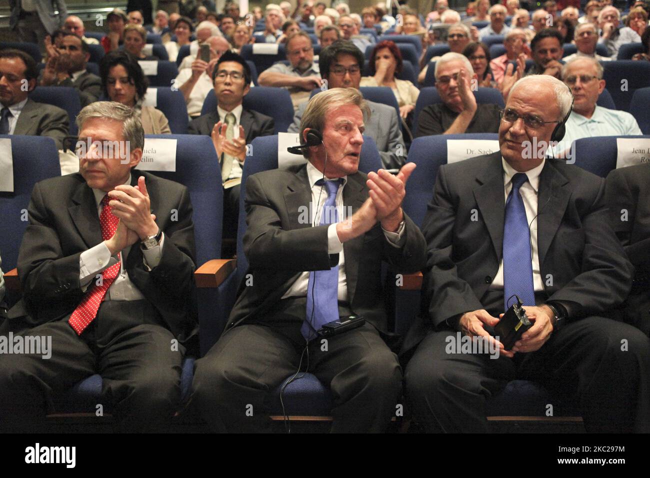 Co fondatore di medecins sans frontieres bernard kouchner immagini e ...