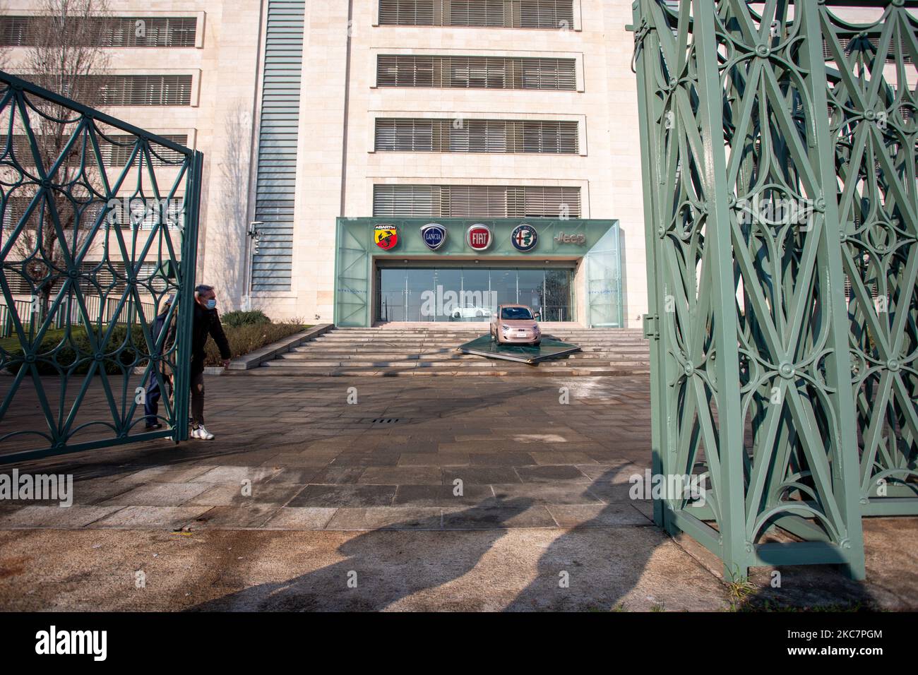 Una panoramica dello storico stabilimento FIAT di Torino, Italia, il 18 ...