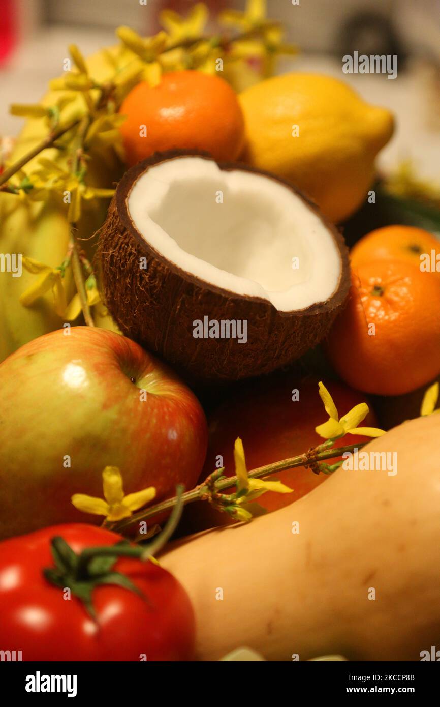 Tradizionale vishu kani immagini e fotografie stock ad alta risoluzione ...