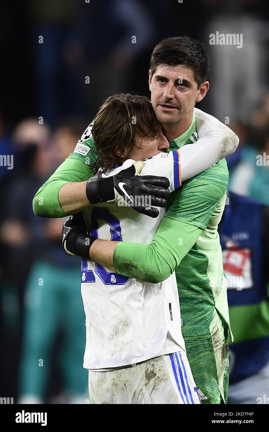 Thibaut Courtois e Luka Modric del Real Madrid celebrano la vittoria ...