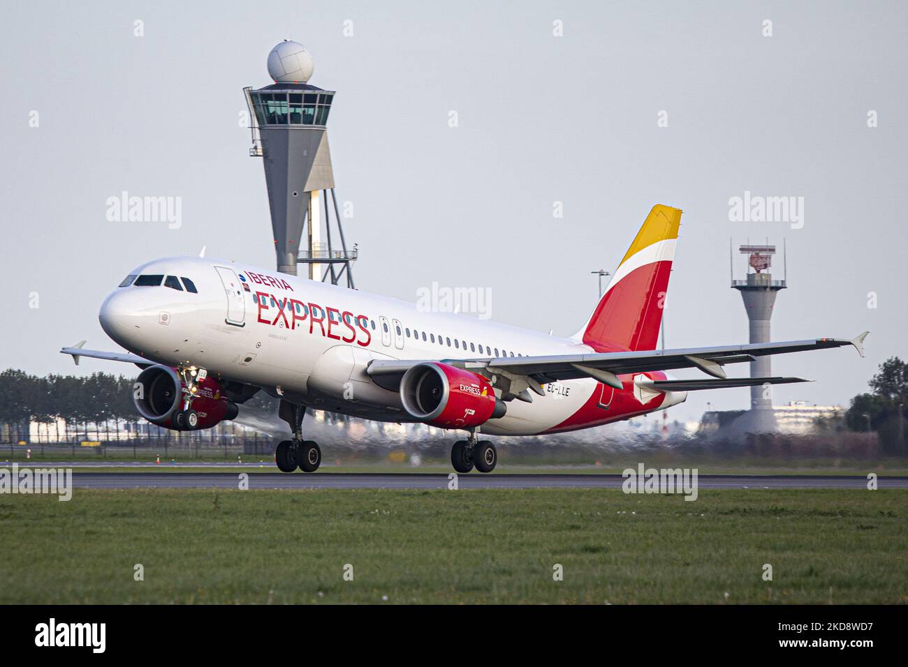 Gruppo di controllo dell'aeroporto di partenza di arrivo immagini e ...
