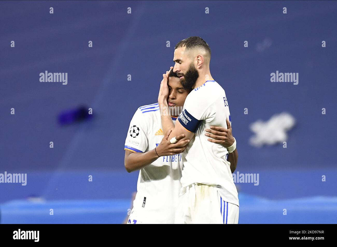 Karim Benzema del Real Madrid tiro e punteggio è il secondo gol durante ...