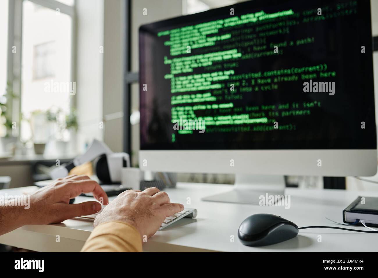 Software programmer immagini e fotografie stock ad alta risoluzione - Alamy