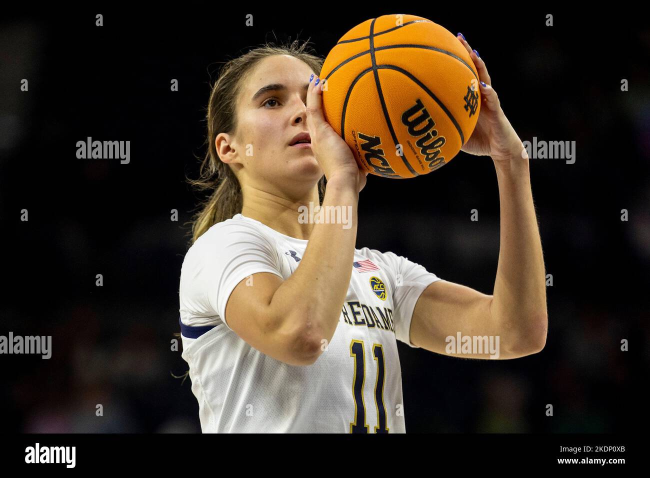 07 novembre 2022: La guardia di Notre Dame Sonia Citron (11) spara la ...