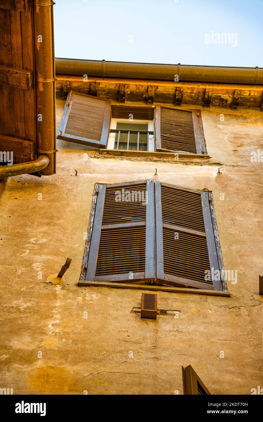 Case strada stretta roma immagini e fotografie stock ad alta ...