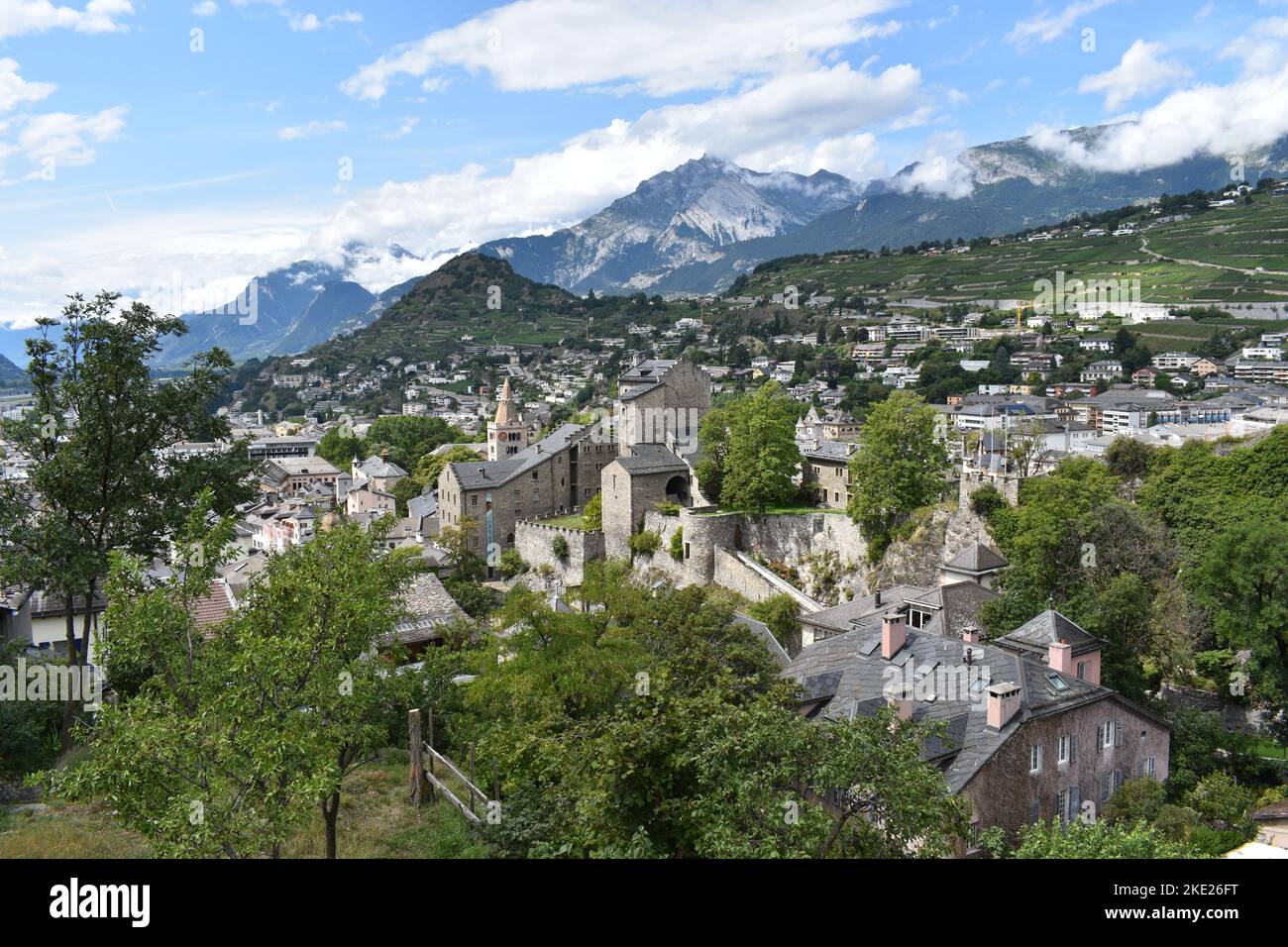 Notre dame de sion immagini e fotografie stock ad alta risoluzione - Alamy