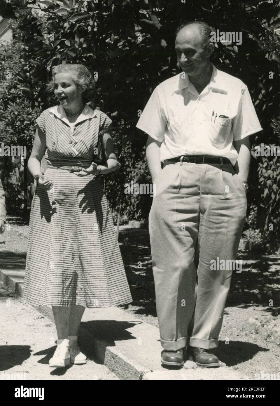 Il fisico italiano Enrico fermi e sua moglie Laura, vincitrice del ...