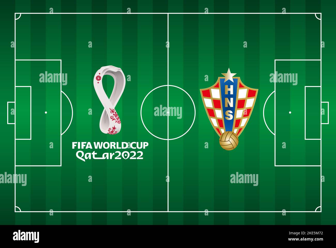 Campo di calcio visto dall'alto con l'emblema della federazione di ...