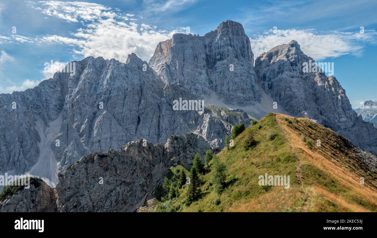 Monte pelmo dolomites italy immagini e fotografie stock ad alta ...