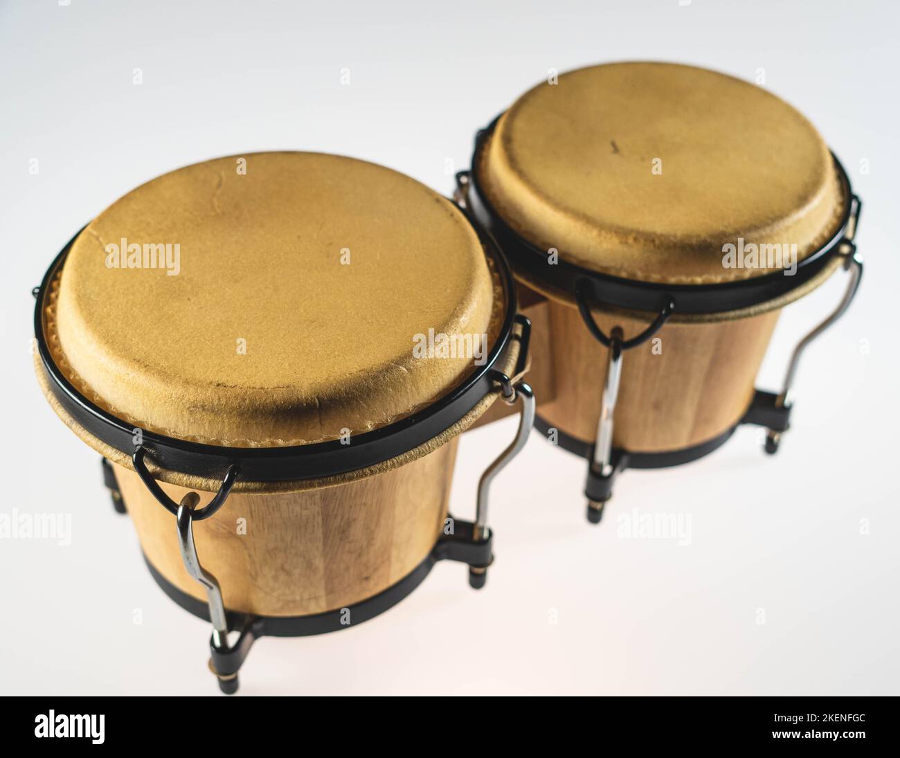 Rhythm bongo drums immagini e fotografie stock ad alta risoluzione - Alamy