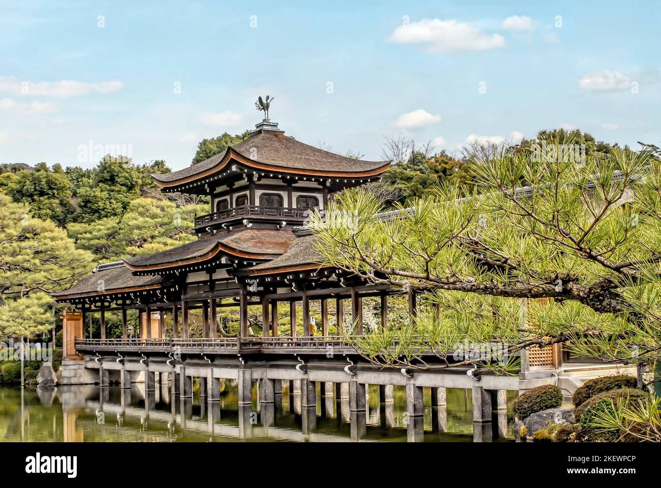 Heian jingu heian jingu schrein immagini e fotografie stock ad alta ...