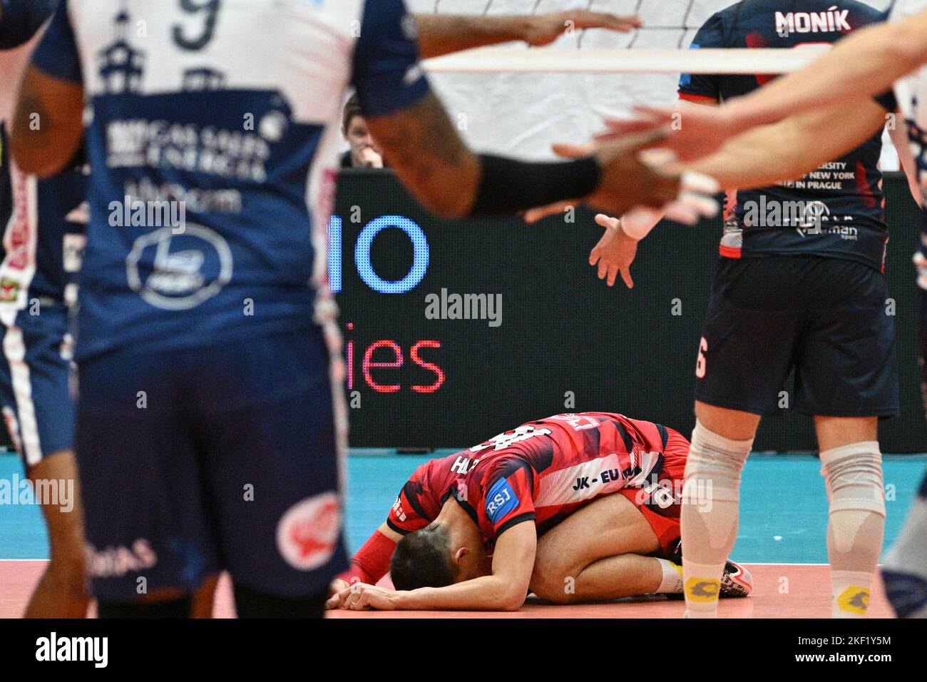 Lvi praha vs piacenza immagini e fotografie stock ad alta risoluzione ...