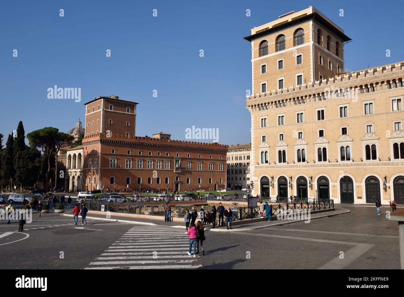 Piazza venezia roma immagini e fotografie stock ad alta risoluzione - Alamy