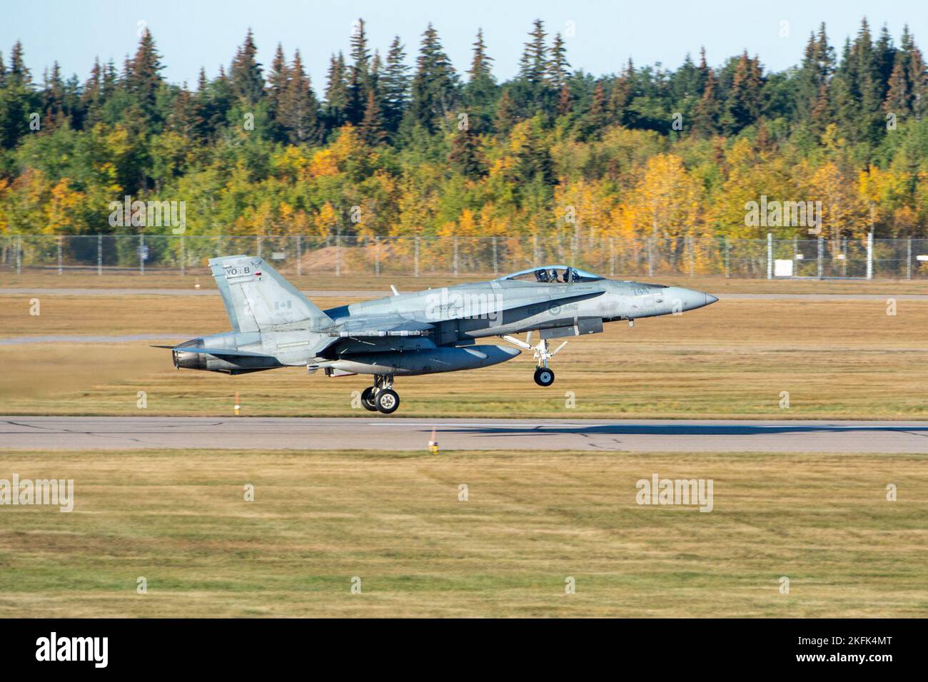 Navires bateaux aeronefs et immagini e fotografie stock ad alta ...