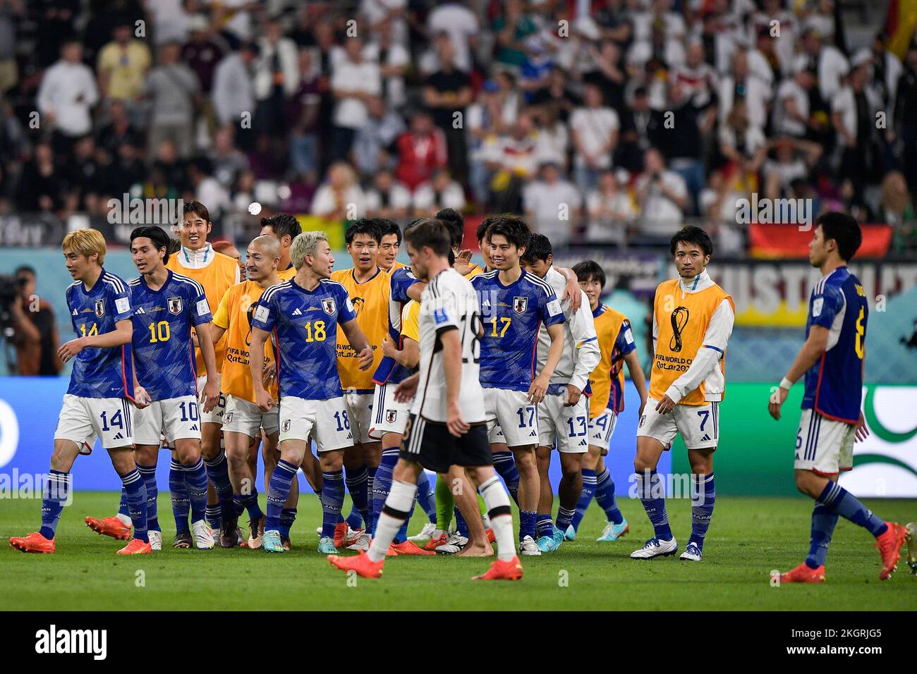 AR-RAYYAN, QATAR - NOVEMBRE 23: Eiji Kawashima del Giappone, Miki Yamane del Giappone, Shogo ...