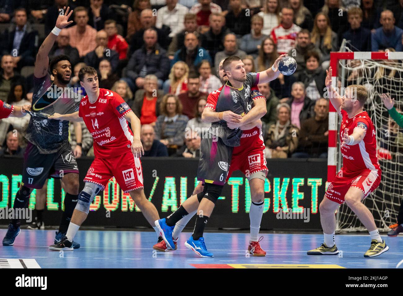 Pallamano aalborg v hbc nantes immagini e fotografie stock ad alta ...