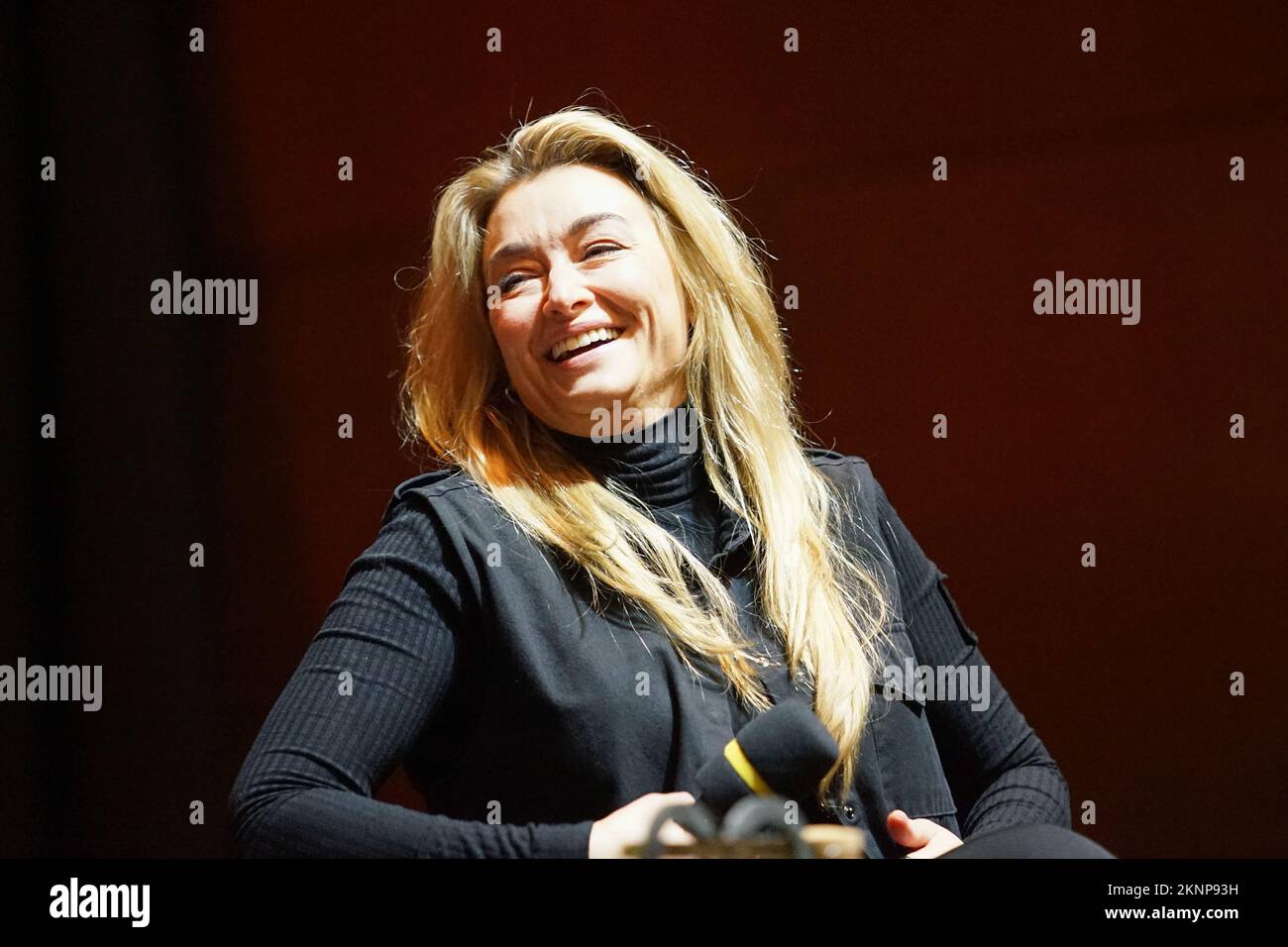 Martyna wojciechowska immagini e fotografie stock ad alta risoluzione ...