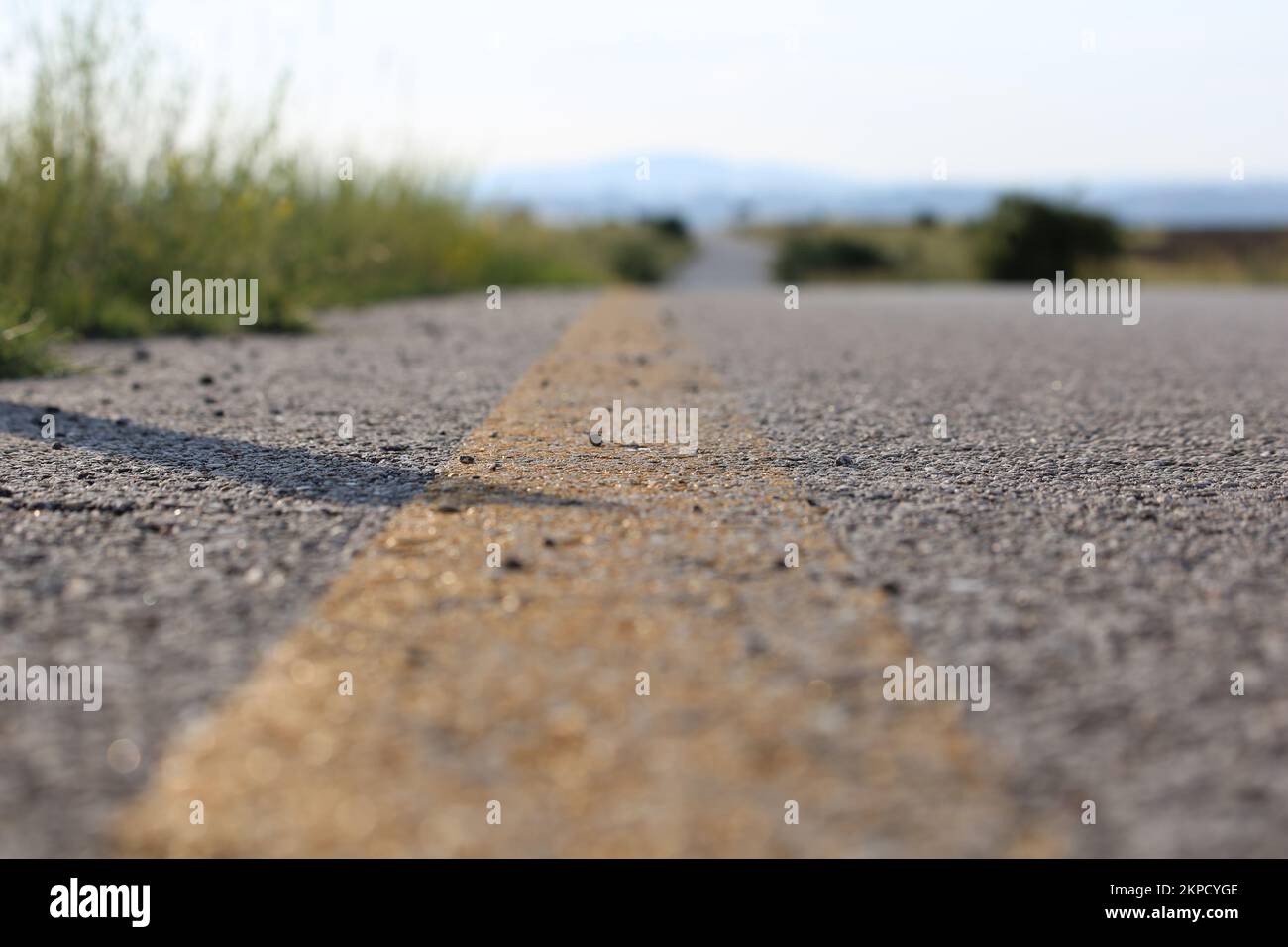 Linea gialla linea arancione immagini e fotografie stock ad alta ...
