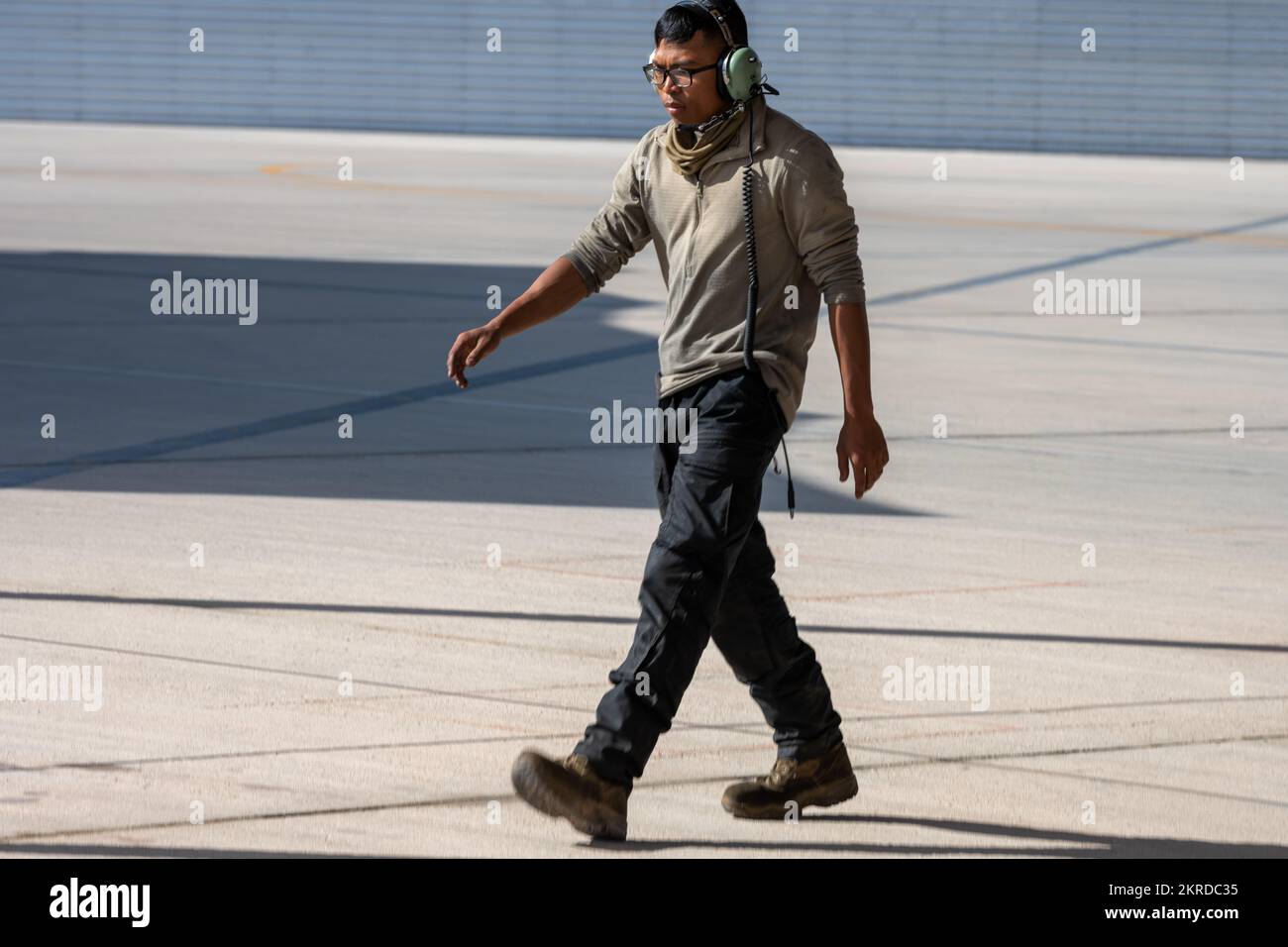 STATI UNITI Air Force Airman 1st Class Jezreal Rae, un capo dell ...