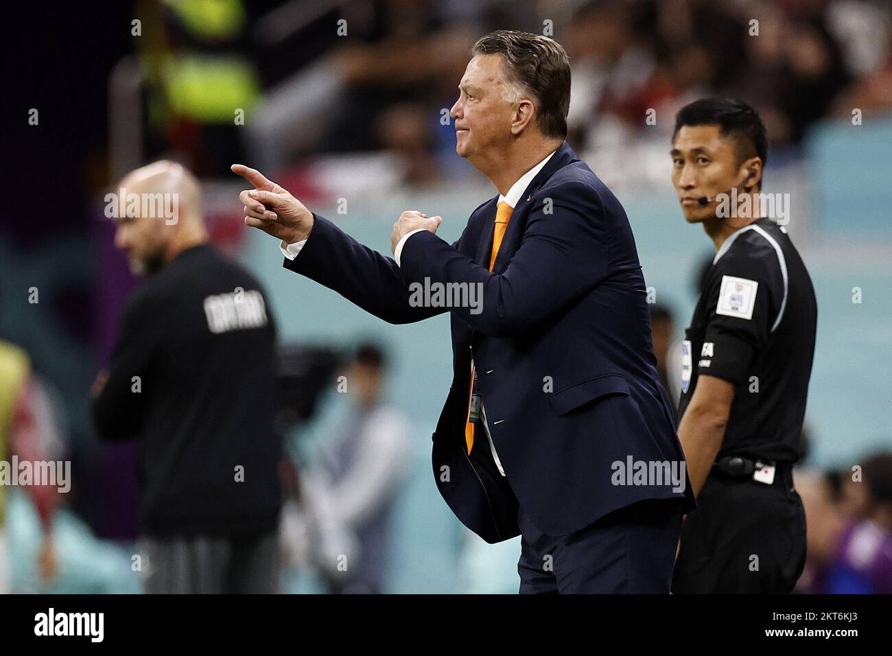 AL KHOR - allenatore olandese Louis van Gaal durante la Coppa del mondo ...