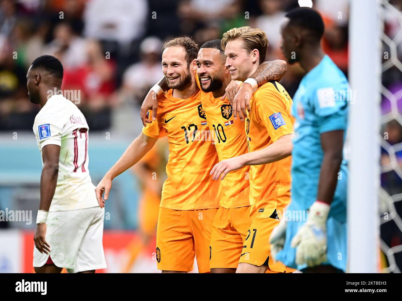 2:0 Tor, Jubel, v.l. Daley Blind, Memphis Depay, Torschuetze Frenkie de ...