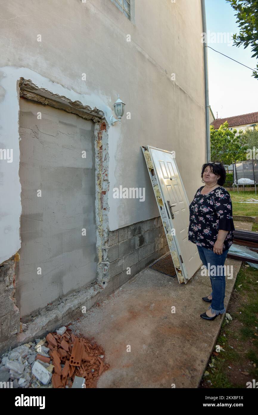09.05.2019., Biograd na moru, 57 anni Zeljko Perkovic, è stato murato ...