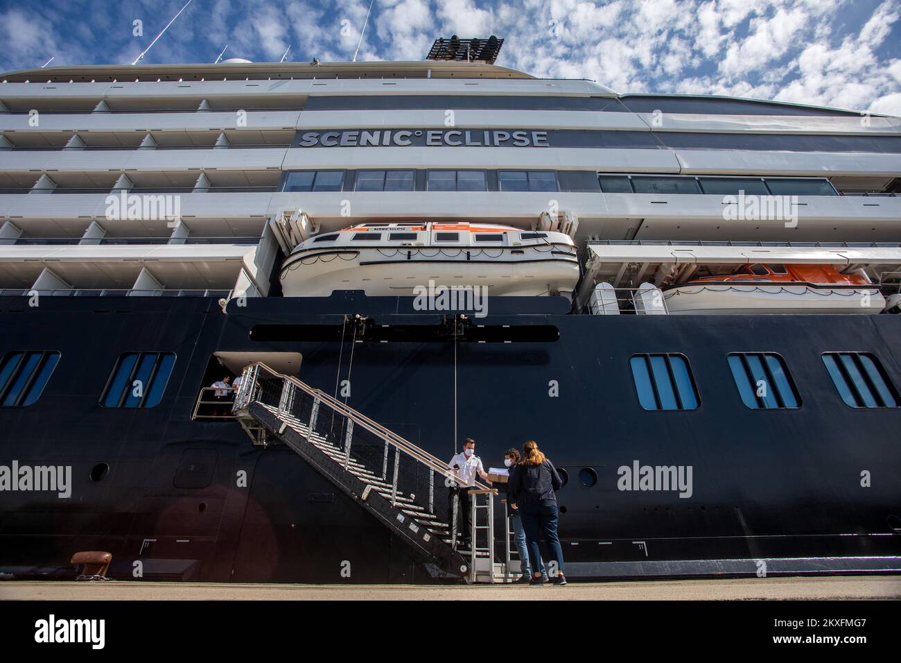 02.05.2020., Rijeka, Croazia - Scenic Eclipse, il primo yacht Cruiser di scoperta polare del ...