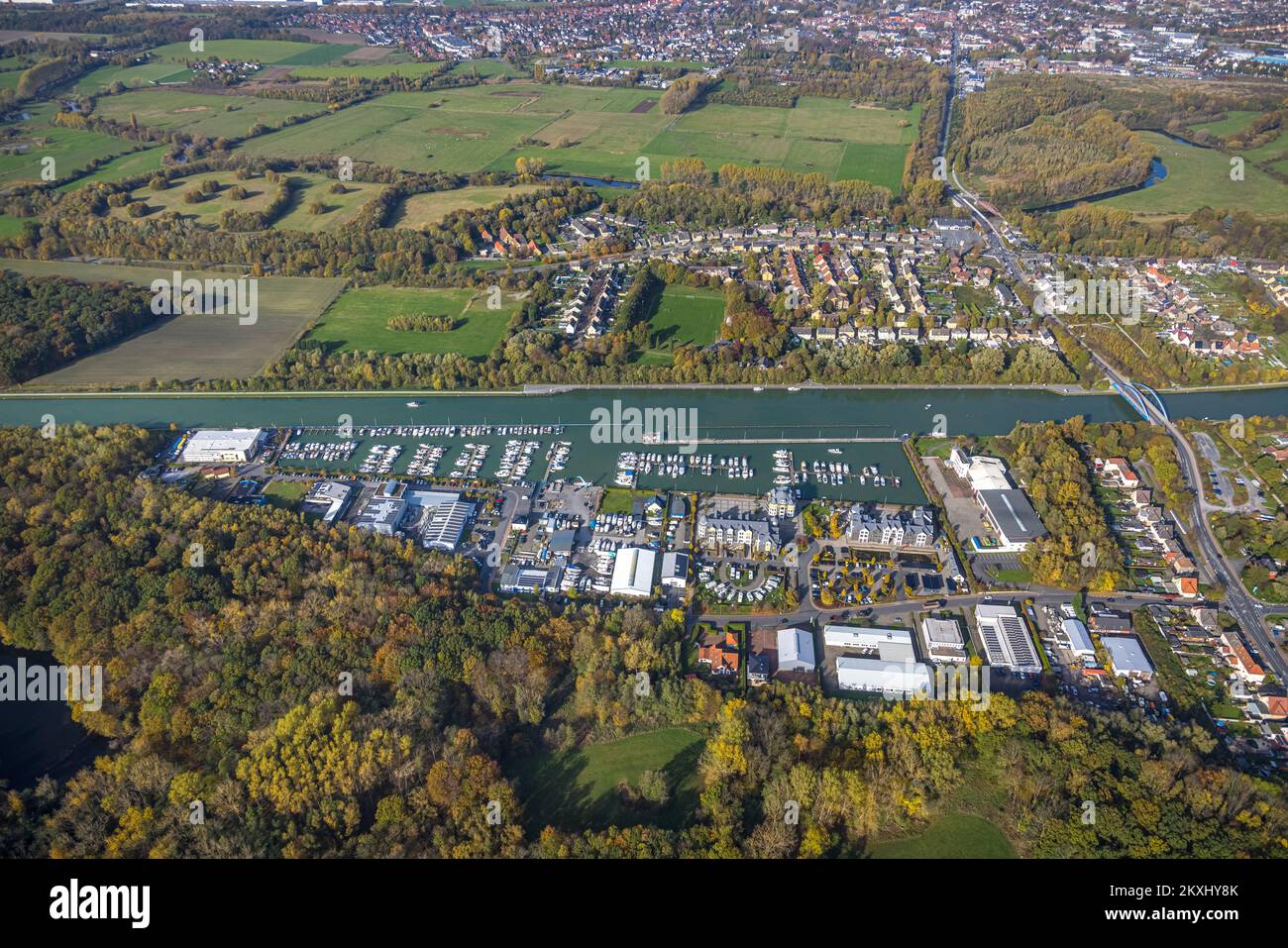 Marina runthe porto turistico di bergkamen immagini e fotografie stock ...