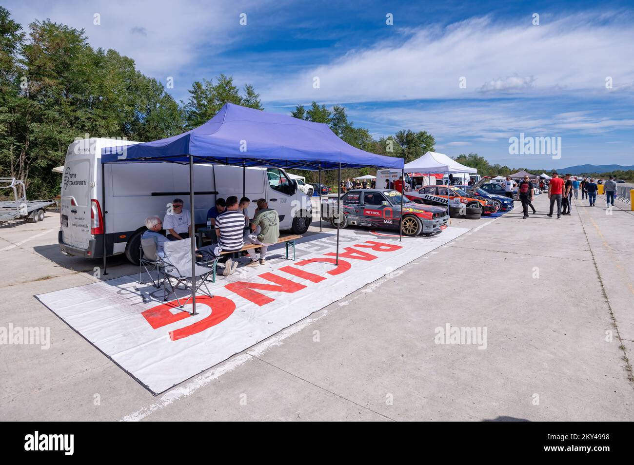 Ex aeroporto militare di zeljava immagini e fotografie stock ad alta ...