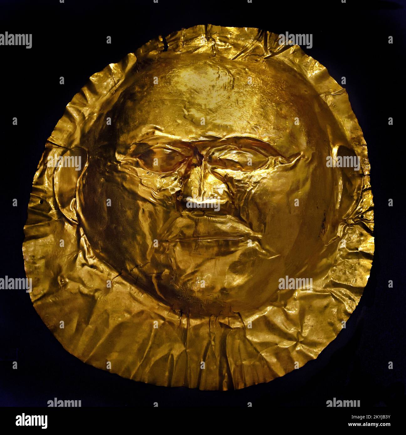 Maschera funeraria in lamina d'oro immagini e fotografie stock ad alta ...